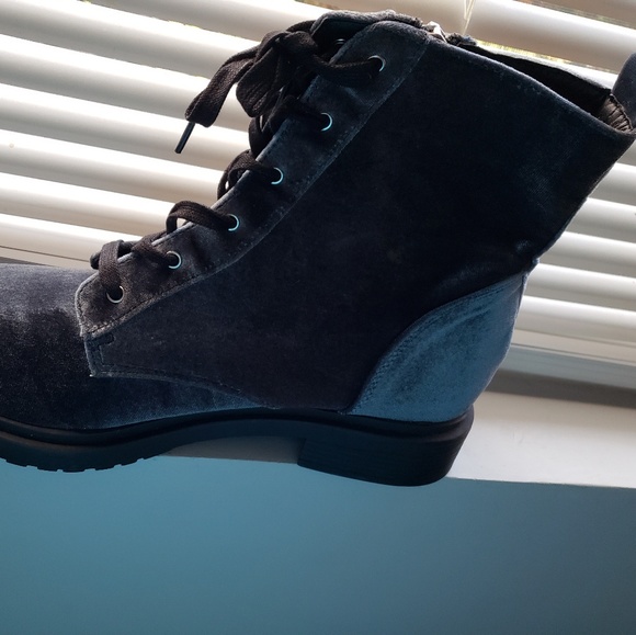 Metaphor | Shoes | Metaphor Ladies Boot | Poshmark